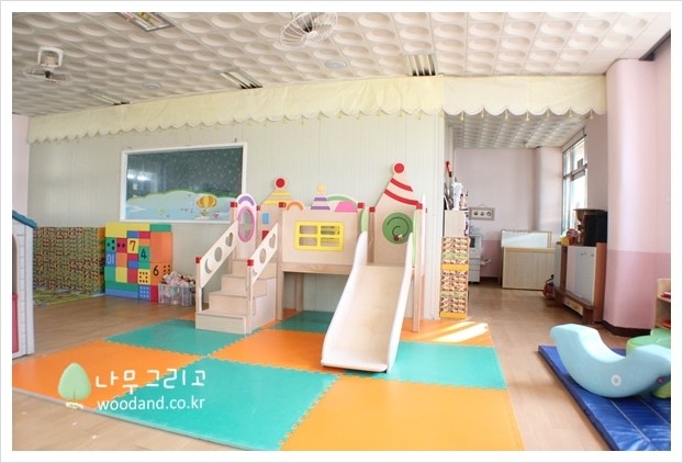 백운초등학교병설유치원실내미끄럼틀실내놀이터원목미끄럼틀원목놀이터자작나무놀이터자작나무미끄럼틀유치원미끄럼틀어린이집놀이터